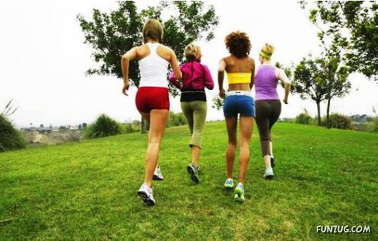 Fitness Freaks in Action | Funzug.com